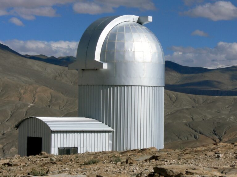 Astronomical Observatories: Indian Astronomical Observatory